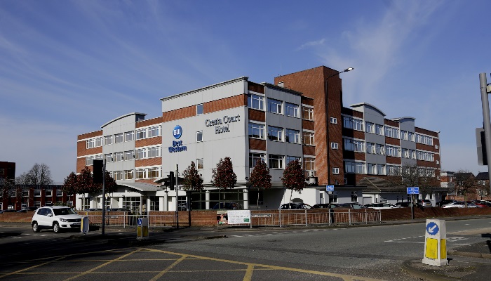 Contact Cresta Court Hotel | Altrincham | Manchester